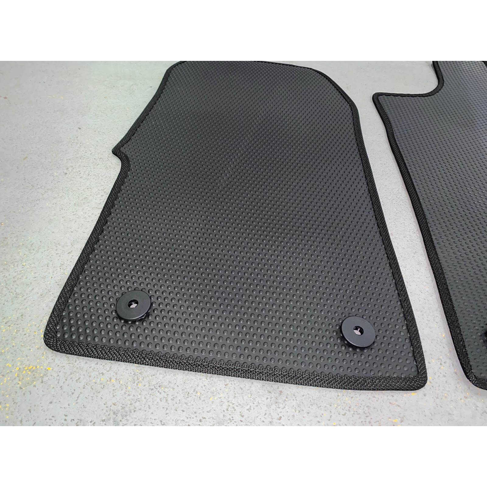 LDV Deliver 9 FRONT Rubber mat set (2) OEM | ARG Parts & Access...